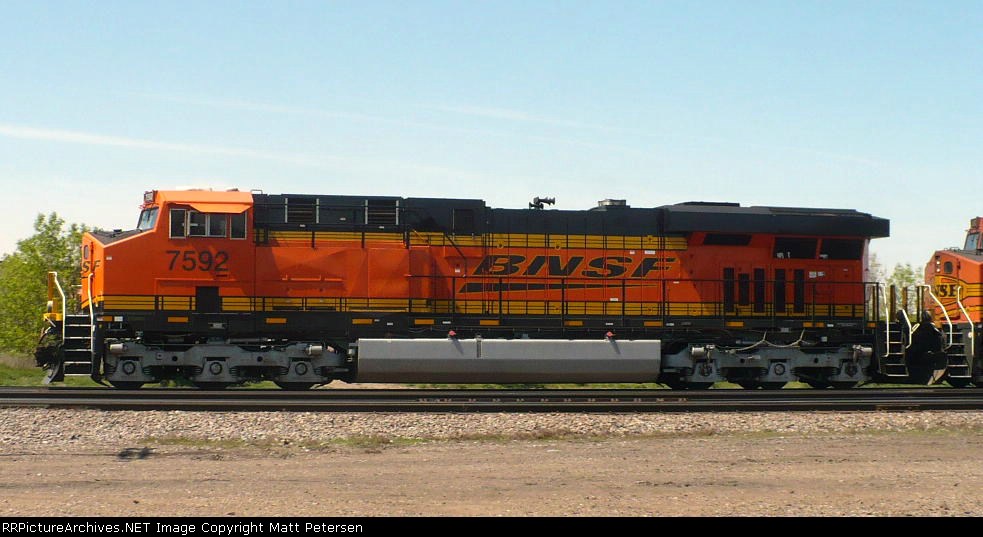 BNSF 7592